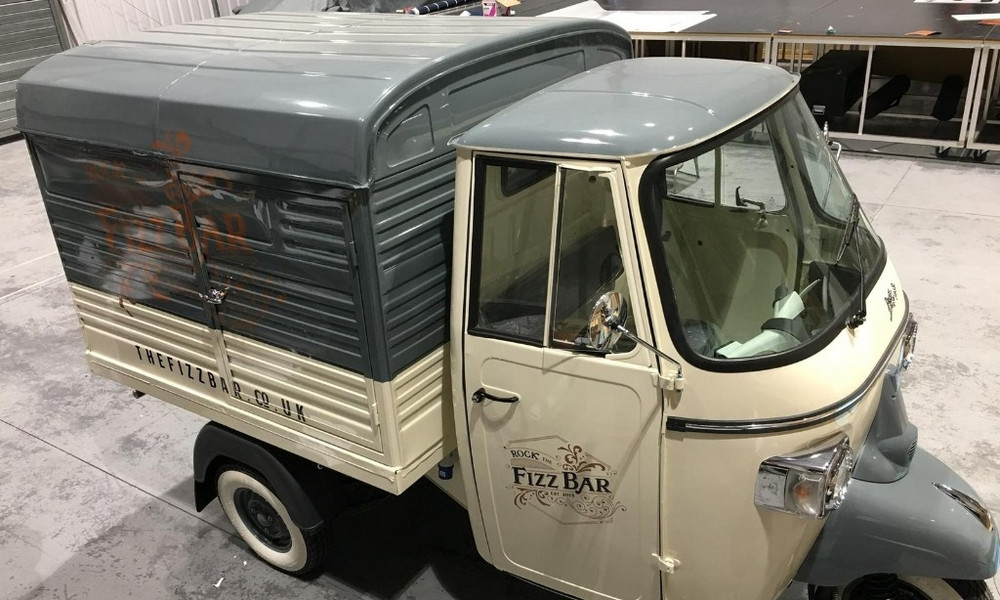 Tuk Tuk Signwriting for Tukxi